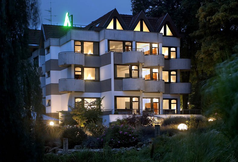 Hotel Benther Berg - Vogelsangstr. 18, 30952 Ronnenberg - Deutscher ...